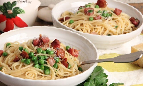 Spaghetti with Peas and Pancetta Recipe| Laura in the Kitchen